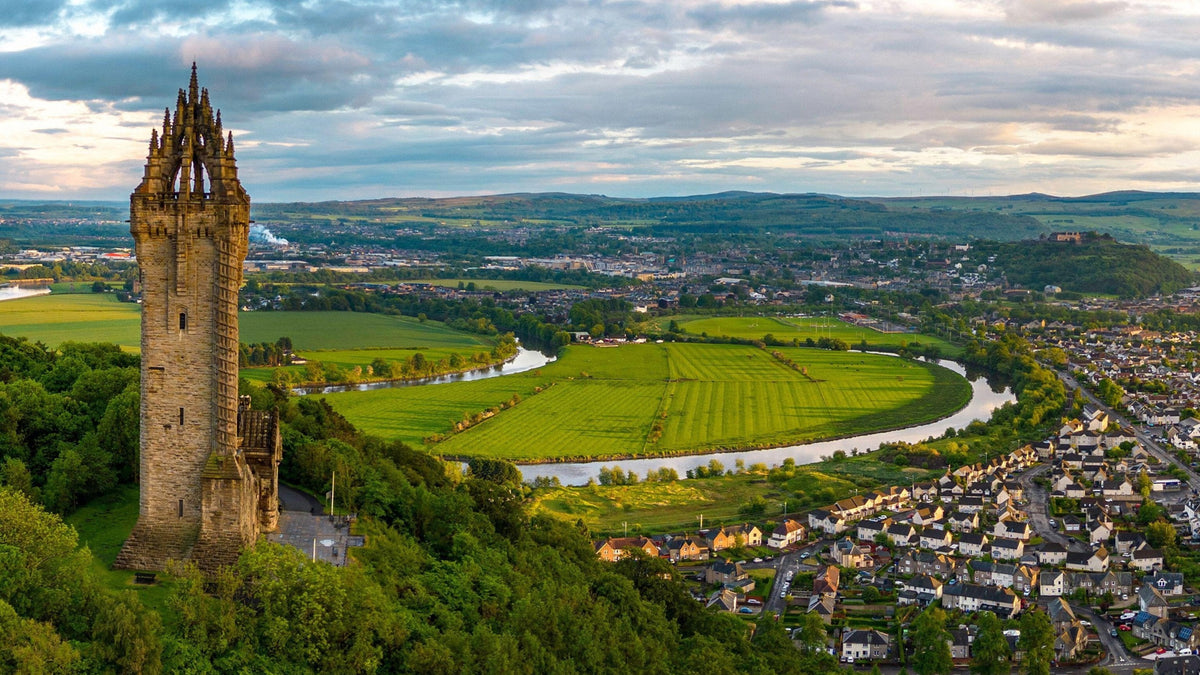 Stirling Distillery | Stirling Gin & Whisky